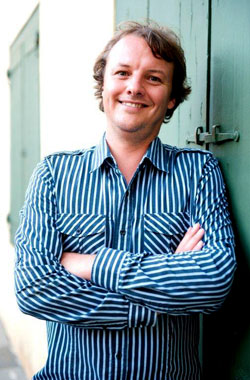 ’n Groot bôrdienghuis met ’n hart vir mense - LitNet