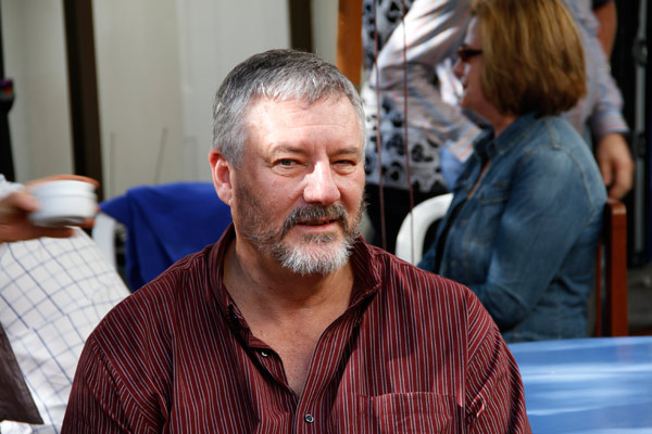 Kiek-en-fliek: Breytenbach Sentrum Digterstuin - LitNet