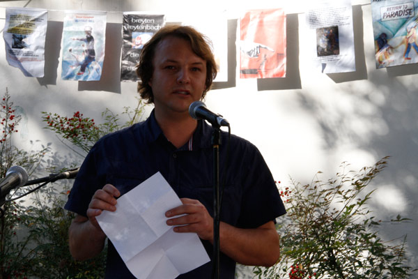 Kiek-en-fliek: Breytenbach Sentrum Digterstuin - LitNet